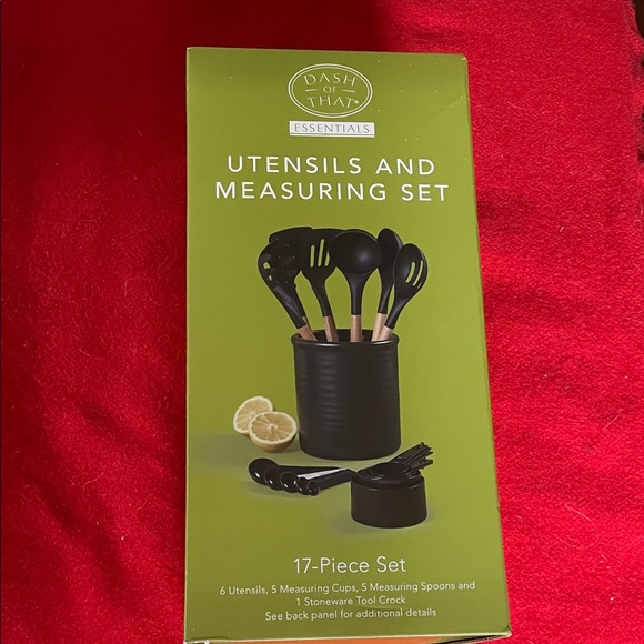 Kitchen | Dash Of That Utensils And Measuring Set | Poshmark